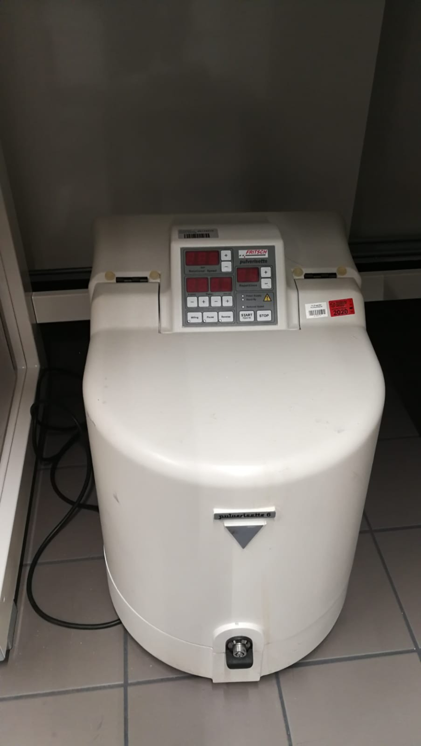 Planetary ball mill: Fritsch Pulverisette 6 classic line - EMERGE